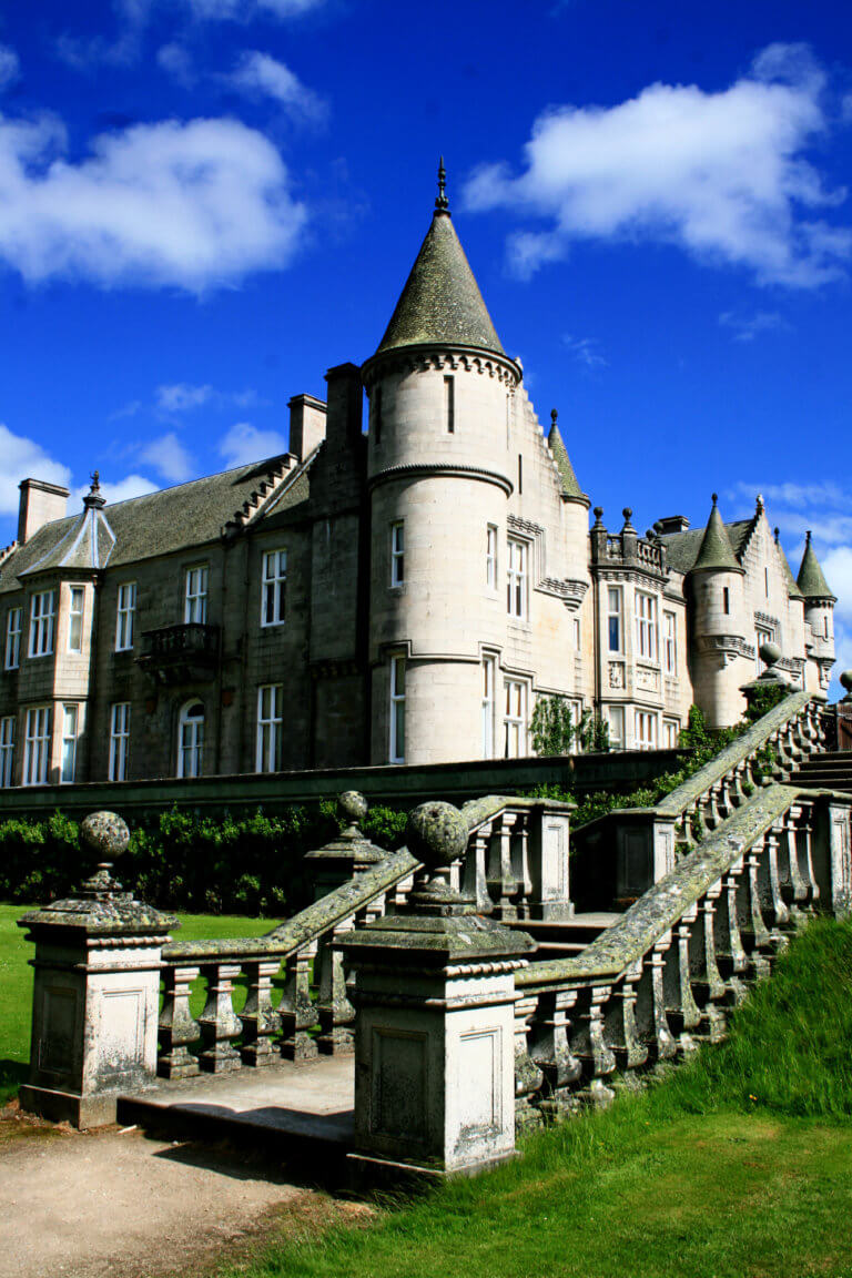 16 Best Castles In The World You Can Visit | Modern Trekker